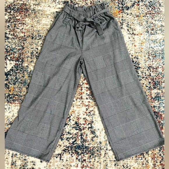art class | Bottoms | Girls Art Class Wide Leg Capri Pants | Poshmark